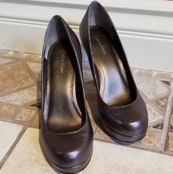 Calvin Klein | Shoes | Calvin Klein Pewter Metallic Platforms 6m | Poshmark